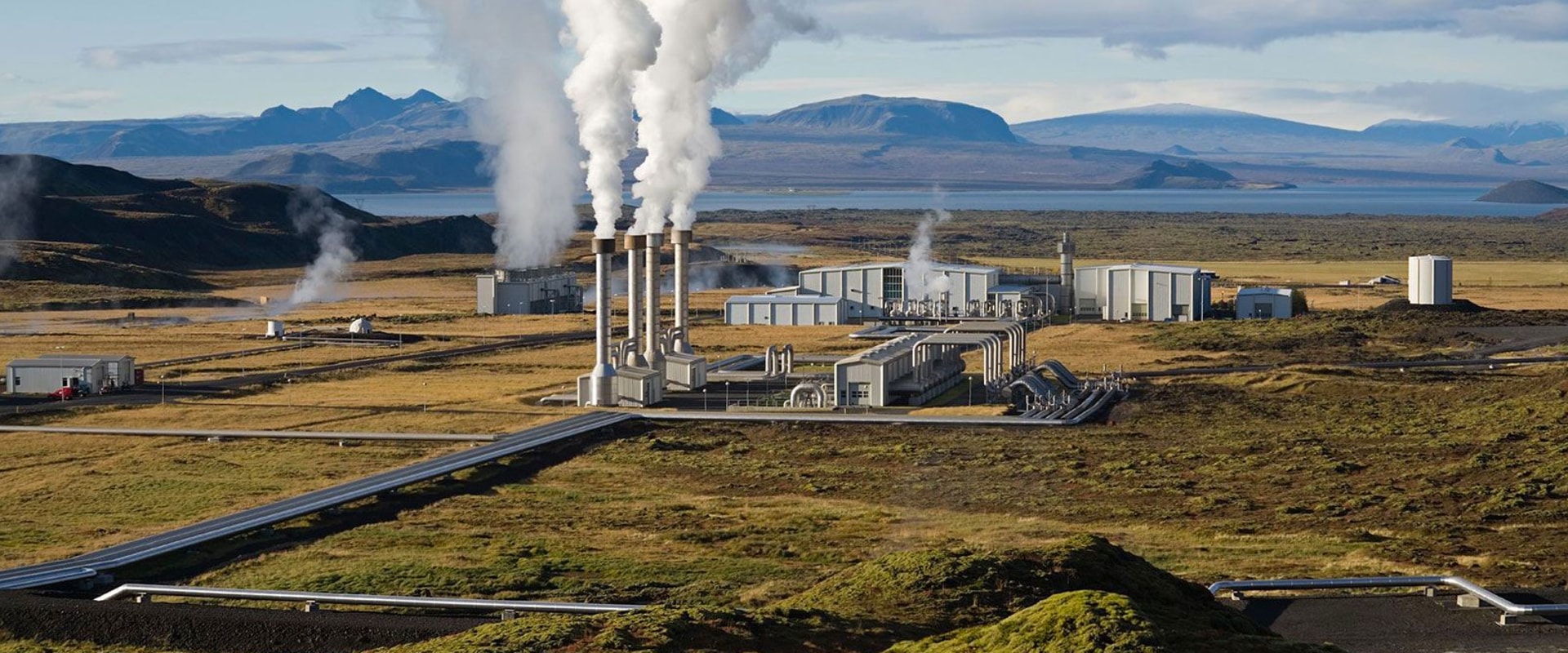 What type of heat transfer is geothermal energy?